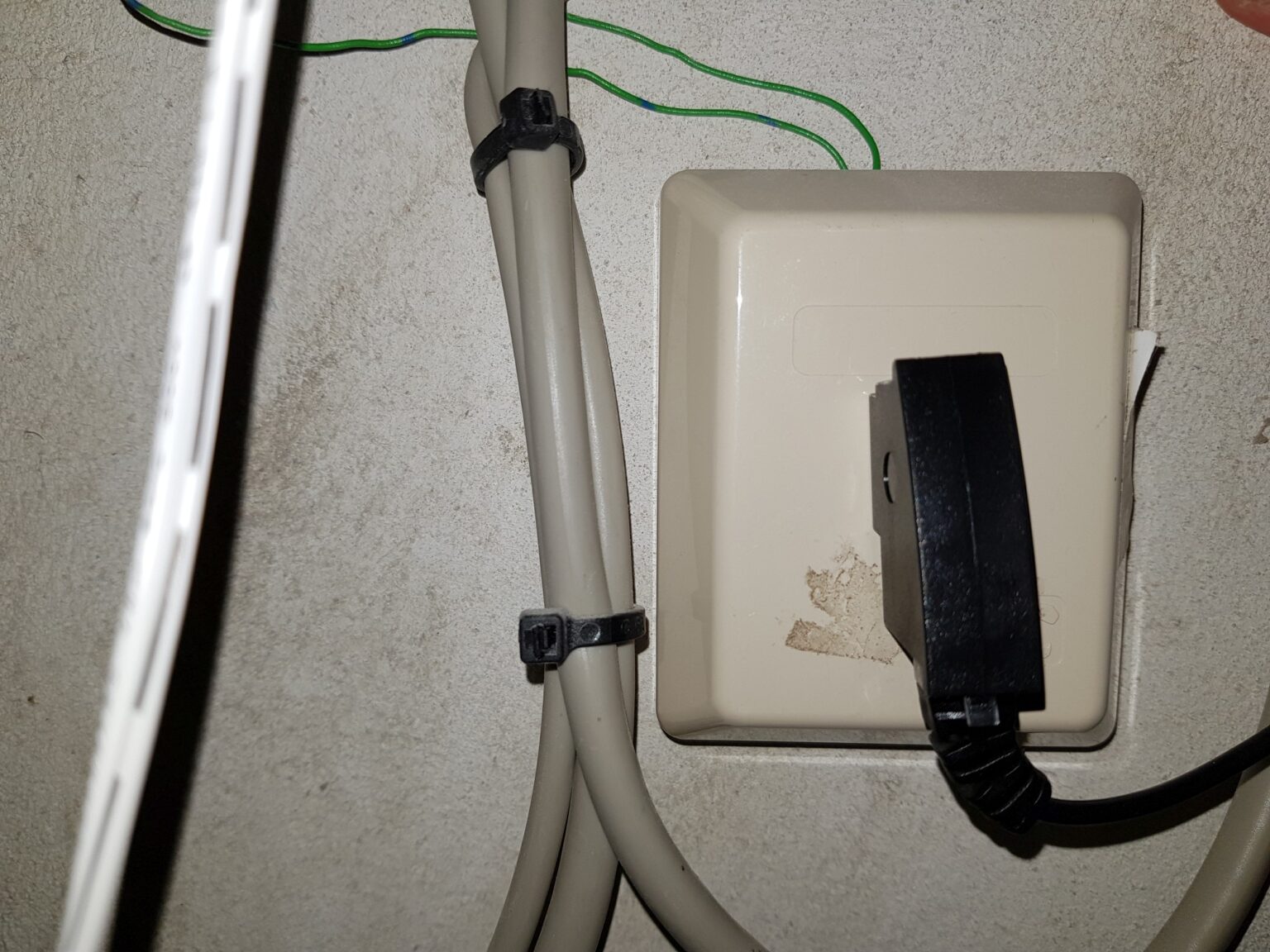 GIGA Copper Networks via phone cable private house - GIGA Copper Networks